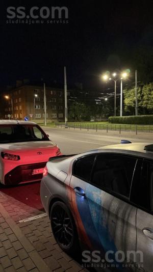 Blue BMW 550 2018 in Daugavpils, with an engine capacity of 4.40 L and mileage of 198 thousand km for 31500 €, photo 19 on AUTOMOTO.COM.LV