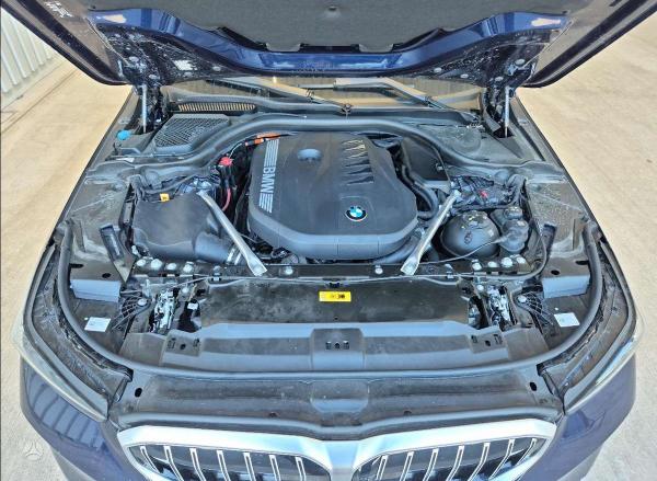 Blue BMW 550 2024 in Klaipeda, with an engine capacity of 3.00 L and mileage of 24 thousand km for 27750 €, photo 8 on AUTOMOTO.COM.LV
