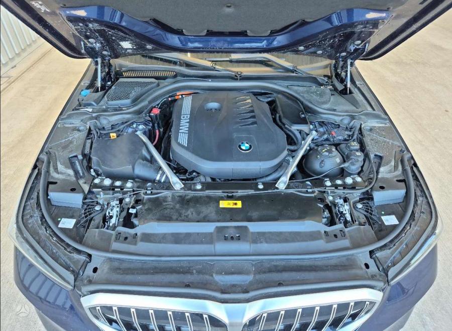 Blue BMW 550 2024 in Klaipeda, with an engine capacity of 3.00 L and mileage of 24 thousand km for 27750 €, photo 9 on AUTOMOTO.COM.LV