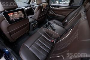 Zils BMW 550 2018 Rīga, ar dzinēja tilpumu 3.00 L un nobraukumu 97 tūkst. km par 33999 €, foto 16 vietnē AUTOMOTO.COM.LV