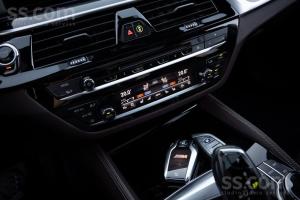 Zils BMW 550 2018 Rīga, ar dzinēja tilpumu 3.00 L un nobraukumu 97 tūkst. km par 33999 €, foto 24 vietnē AUTOMOTO.COM.LV