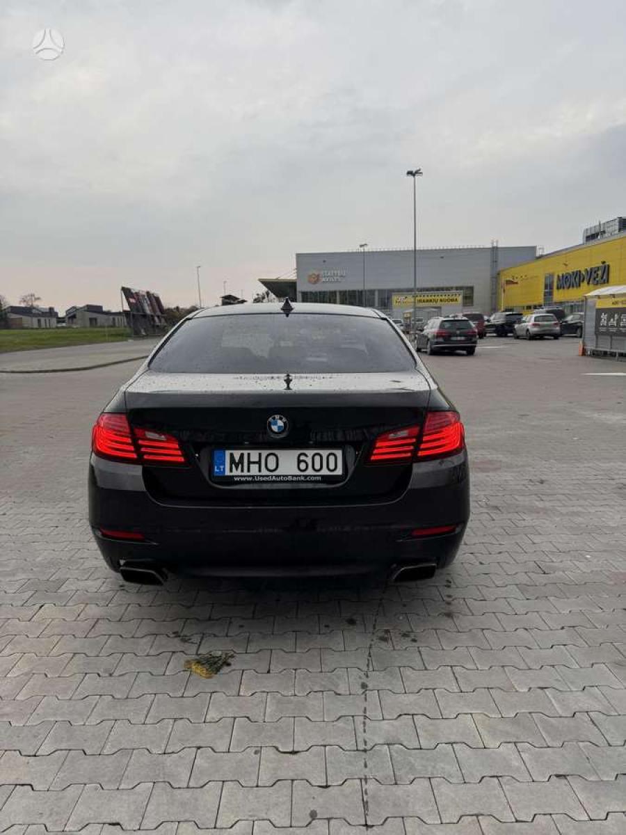 Brown BMW 550 2013 in Kaunas, with an engine capacity of 4.40 L and mileage of 335 thousand km for 10000 €, photo 4 on AUTOMOTO.COM.LV