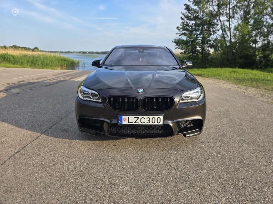 Brown BMW 550 2013 in Marijampole, with an engine capacity of 4.40 L and mileage of 340 thousand km for 12500 €, photo 4 on AUTOMOTO.COM.LV