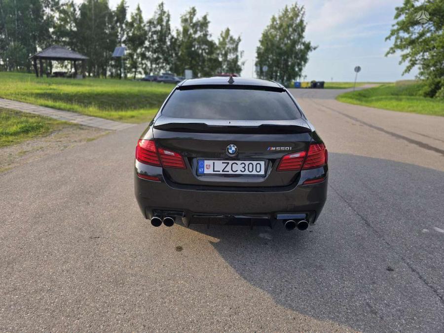 Brown BMW 550 2013 in Marijampole, with an engine capacity of 4.40 L and mileage of 340 thousand km for 12500 €, photo 8 on AUTOMOTO.COM.LV