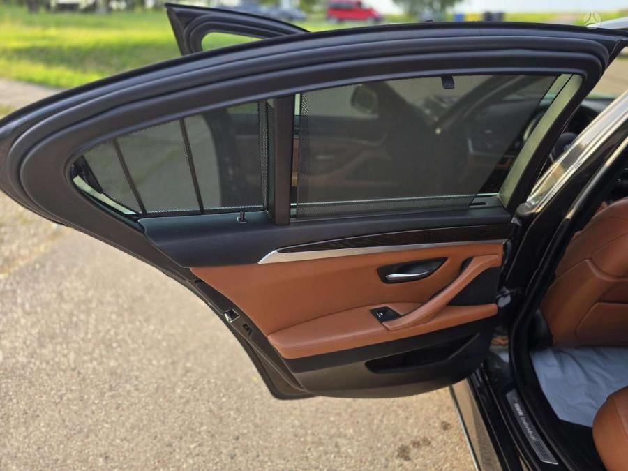 Brown BMW 550 2013 in Marijampole, with an engine capacity of 4.40 L and mileage of 340 thousand km for 12500 €, photo 16 on AUTOMOTO.COM.LV