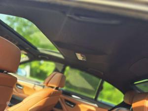 Brown BMW 550 2013 in Marijampole, with an engine capacity of 4.40 L and mileage of 340 thousand km for 12500 €, photo 23 on AUTOMOTO.COM.LV