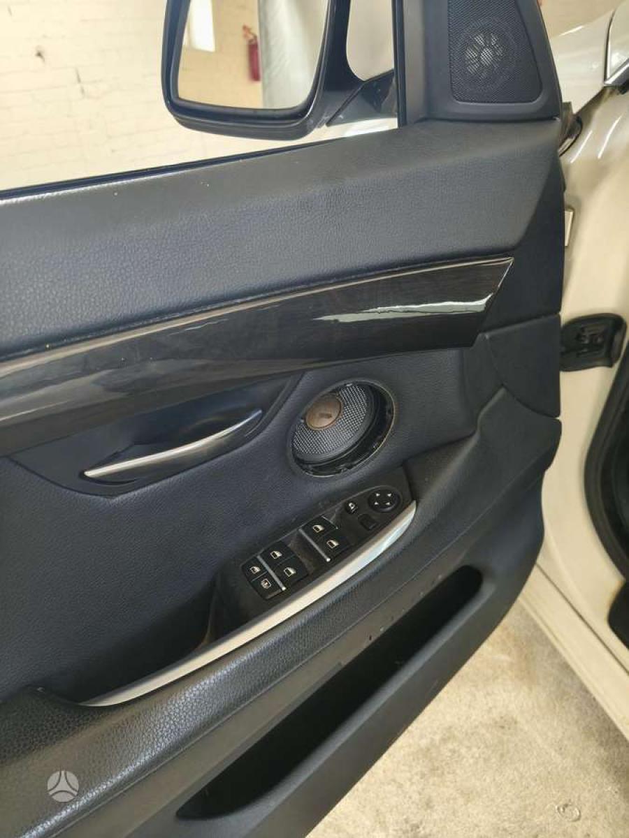 Balts BMW 550 Gran turismo 2012 Panevēža, ar dzinēja tilpumu 4.40 L un nobraukumu 224 tūkst. km par 6200 €, foto 10 vietnē AUTOMOTO.COM.LV