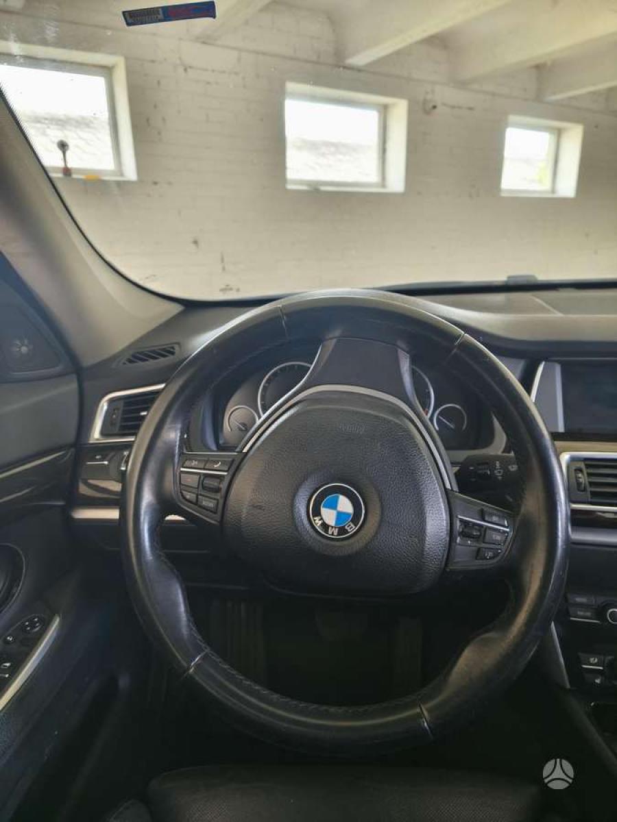 Balts BMW 550 Gran turismo 2012 Panevēža, ar dzinēja tilpumu 4.40 L un nobraukumu 224 tūkst. km par 6200 €, foto 25 vietnē AUTOMOTO.COM.LV