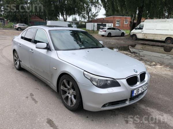 Серый БМВ 550 2005 в Рига, объемом двигателя 2.50 л и пробегом 357 тыс. км за 2900 €, фото 2 на AUTOMOTO.COM.LV