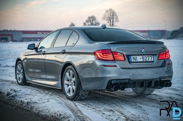 Pelēks BMW 550 2011 Rīga, ar dzinēja tilpumu 4.40 L un nobraukumu 230 tūkst. km par 8990 €, foto 2 vietnē AUTOMOTO.COM.LV