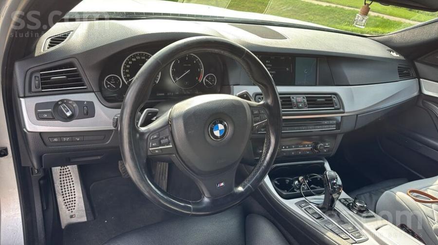 Grey BMW 550 2011 in Jelgava, with an engine capacity of 3.00 L and mileage of 327 thousand km for 11900 €, photo 3 on AUTOMOTO.COM.LV