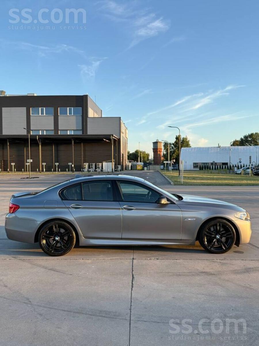 Grey BMW 550 2013 in Liepaja, with an engine capacity of 3.00 L and mileage of 186 thousand km for 18700 €, photo 4 on AUTOMOTO.COM.LV