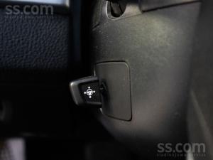 Grey BMW 550 2013 in Liepaja, with an engine capacity of 3.00 L and mileage of 187 thousand km for 14500 €, photo 25 on AUTOMOTO.COM.LV