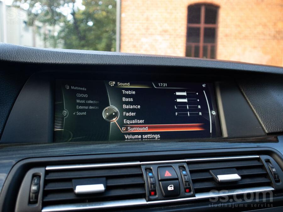 Grey BMW 550 2013 in Liepaja, with an engine capacity of 3.00 L and mileage of 187 thousand km for 14500 €, photo 28 on AUTOMOTO.COM.LV