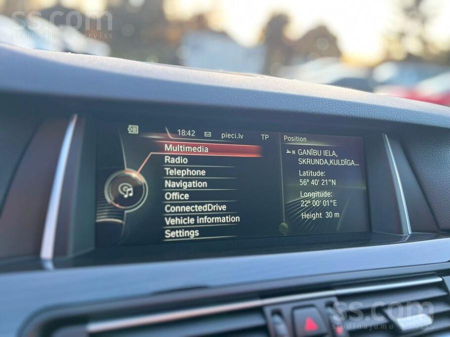 Pelēks BMW 550 2014 Kuldīga, ar dzinēja tilpumu 3.00 L un nobraukumu 265 tūkst. km par 15590 €, foto 19 vietnē AUTOMOTO.COM.LV