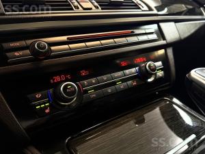 Pelēks BMW 550 2014 Rīga, ar dzinēja tilpumu 3.00 L un nobraukumu 241 tūkst. km par 12990 €, foto 14 vietnē AUTOMOTO.COM.LV
