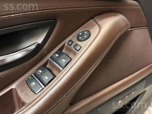 Pelēks BMW 550 2014 Rīga, ar dzinēja tilpumu 3.00 L un nobraukumu 241 tūkst. km par 12990 €, foto 16 vietnē AUTOMOTO.COM.LV