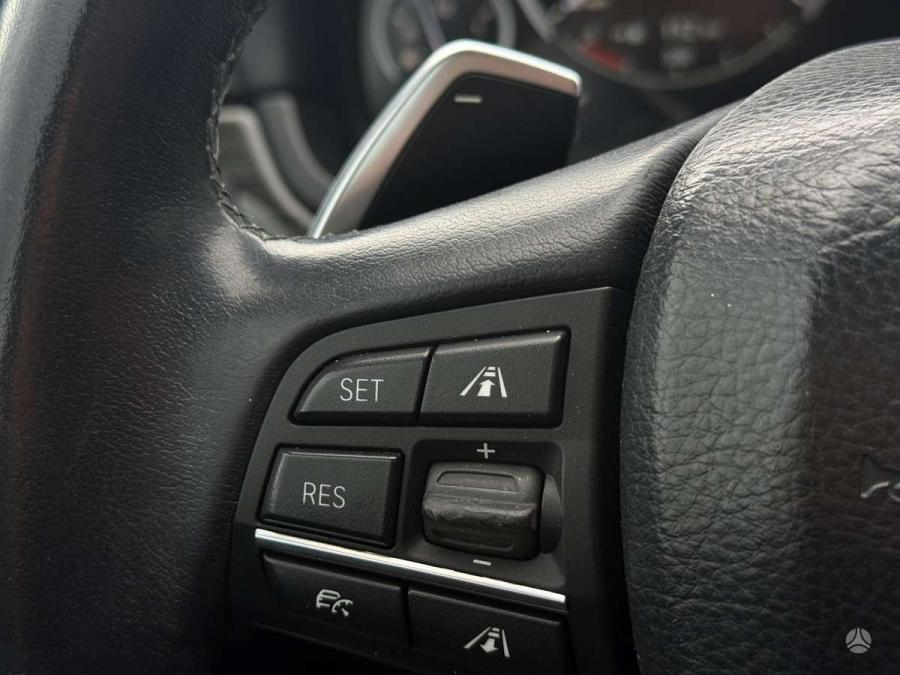 Grey BMW 550 2016 in Kaunas, with an engine capacity of 4.40 L and mileage of 163 thousand km for 13499 €, photo 21 on AUTOMOTO.COM.LV