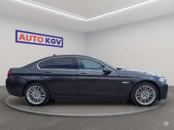 Grey BMW 550 2016 in Kaunas, with an engine capacity of 4.40 L and mileage of 163 thousand km for 13499 €, photo 6 on AUTOMOTO.COM.LV