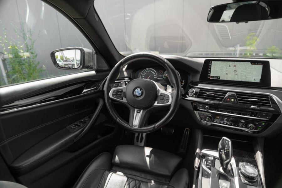 Серый БМВ 550 2018 в Вильнюс, объемом двигателя 4.40 л и пробегом 159 тыс. км за 30350 €, фото 25 на AUTOMOTO.COM.LV