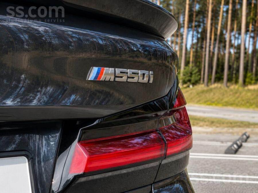 Grey BMW 550 2019 in Riga, with an engine capacity of 4.40 L and mileage of 0 thousand km for 47000 €, photo 7 on AUTOMOTO.COM.LV