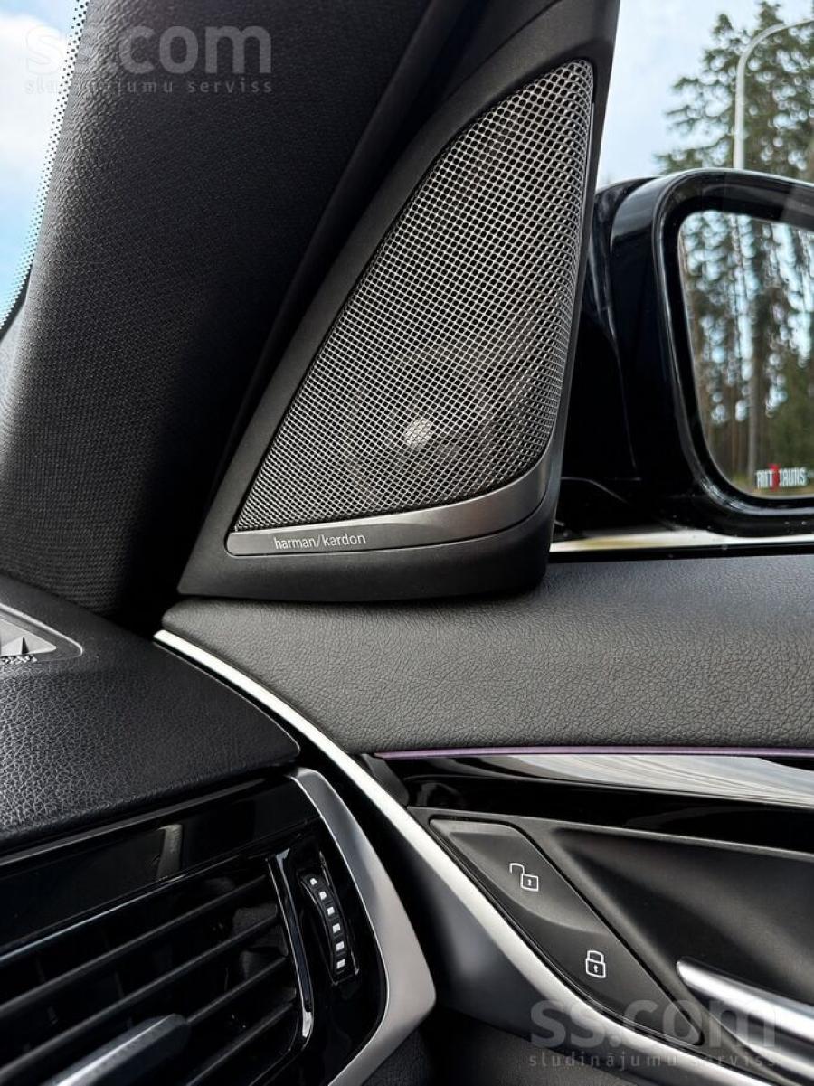 Grey BMW 550 2019 in Riga, with an engine capacity of 4.40 L and mileage of 0 thousand km for 47000 €, photo 21 on AUTOMOTO.COM.LV