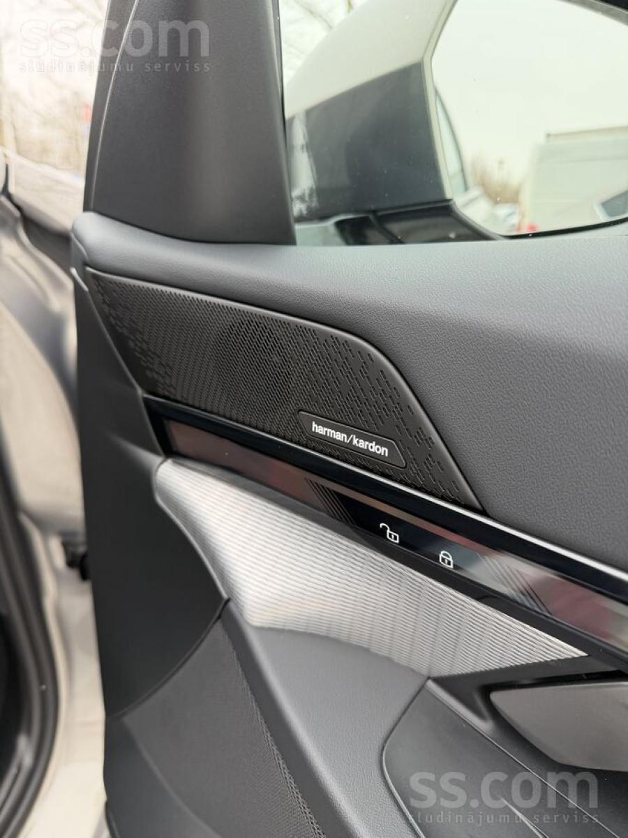 Pelēks BMW 550 2024 Rīga, ar dzinēja tilpumu 3.00 L un nobraukumu 27 tūkst. km par 75500 €, foto 5 vietnē AUTOMOTO.COM.LV