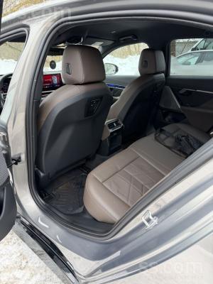 Pelēks BMW 550 2024 Rīga, ar dzinēja tilpumu 3.00 L un nobraukumu 27 tūkst. km par 75500 €, foto 14 vietnē AUTOMOTO.COM.LV