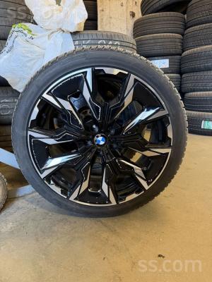 Pelēks BMW 550 2024 Rīga, ar dzinēja tilpumu 3.00 L un nobraukumu 27 tūkst. km par 75500 €, foto 25 vietnē AUTOMOTO.COM.LV