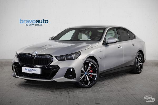 BMW 550 2024 Viļņa vietnē Pelēks BMW 550 2024 Viļņa, ar dzinēja tilpumu 3.00 L un nobraukumu 41 tūkst. km par 68771 €, foto 1 vietnē AUTOMOTO.COM.LV