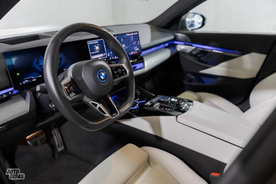 Pelēks BMW 550 2024 Viļņa, ar dzinēja tilpumu 3.00 L un nobraukumu 41 tūkst. km par 68771 €, foto 14 vietnē AUTOMOTO.COM.LV