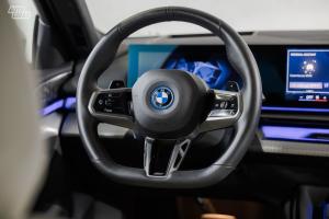 Pelēks BMW 550 2024 Viļņa, ar dzinēja tilpumu 3.00 L un nobraukumu 41 tūkst. km par 68771 €, foto 25 vietnē AUTOMOTO.COM.LV