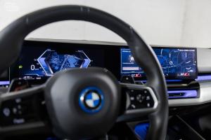 Pelēks BMW 550 2024 Viļņa, ar dzinēja tilpumu 3.00 L un nobraukumu 41 tūkst. km par 68771 €, foto 27 vietnē AUTOMOTO.COM.LV