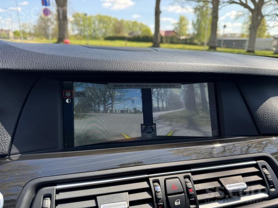 Pelēks BMW 550 2012 Valmiera, ar dzinēja tilpumu 3.00 L un nobraukumu 253 tūkst. km par 15900 €, foto 31 vietnē AUTOMOTO.COM.LV