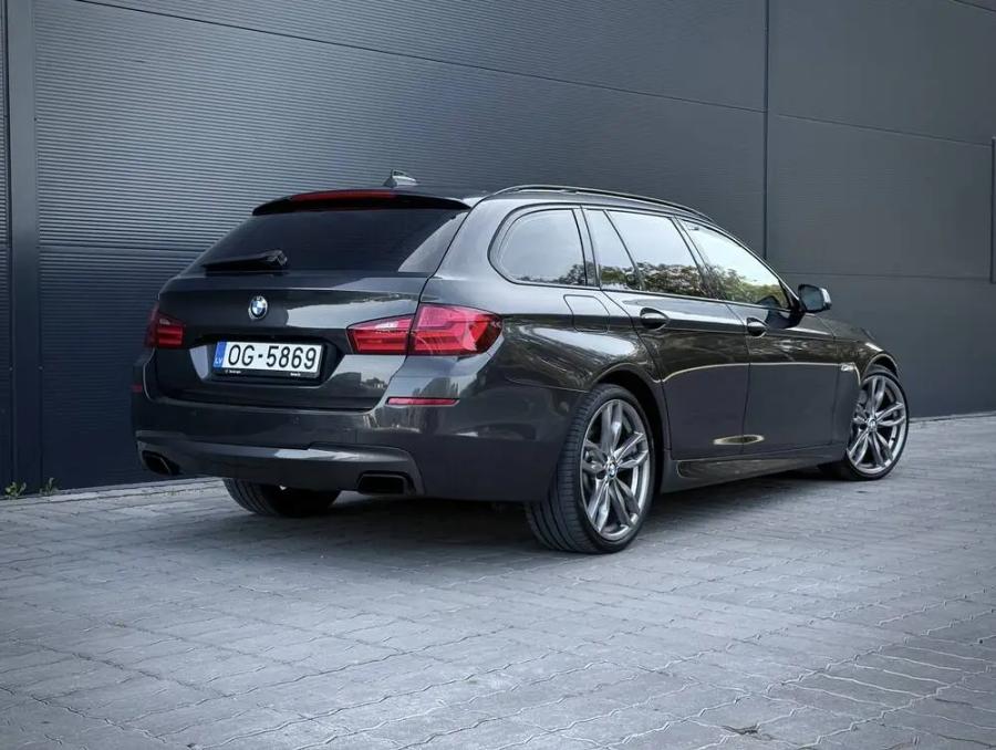 Pelēks BMW 550 2012 Rīga, ar dzinēja tilpumu 3.00 L un nobraukumu 257 tūkst. km par 12950 €, foto 7 vietnē AUTOMOTO.COM.LV