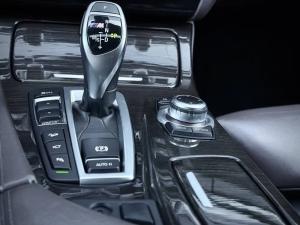 Pelēks BMW 550 2012 Rīga, ar dzinēja tilpumu 3.00 L un nobraukumu 257 tūkst. km par 12950 €, foto 15 vietnē AUTOMOTO.COM.LV