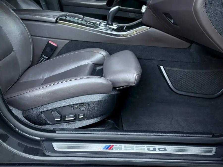 Pelēks BMW 550 2012 Rīga, ar dzinēja tilpumu 3.00 L un nobraukumu 257 tūkst. km par 12950 €, foto 23 vietnē AUTOMOTO.COM.LV
