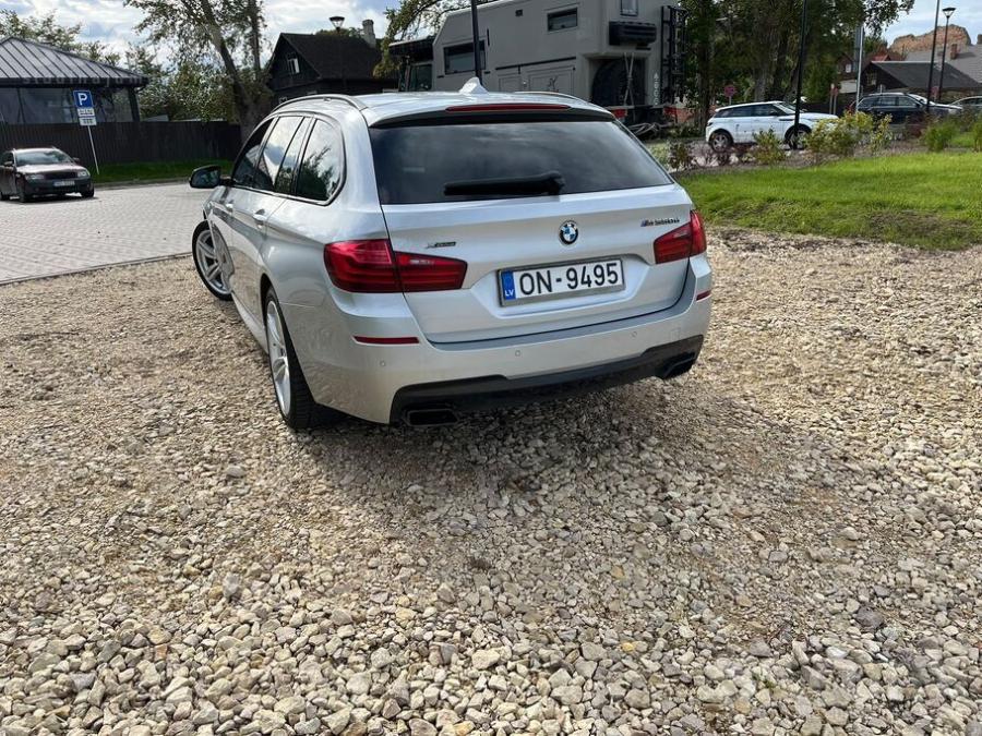 Pelēks BMW 550 2015 Rīga, ar dzinēja tilpumu 3.00 L un nobraukumu 218 tūkst. km par 16500 €, foto 6 vietnē AUTOMOTO.COM.LV