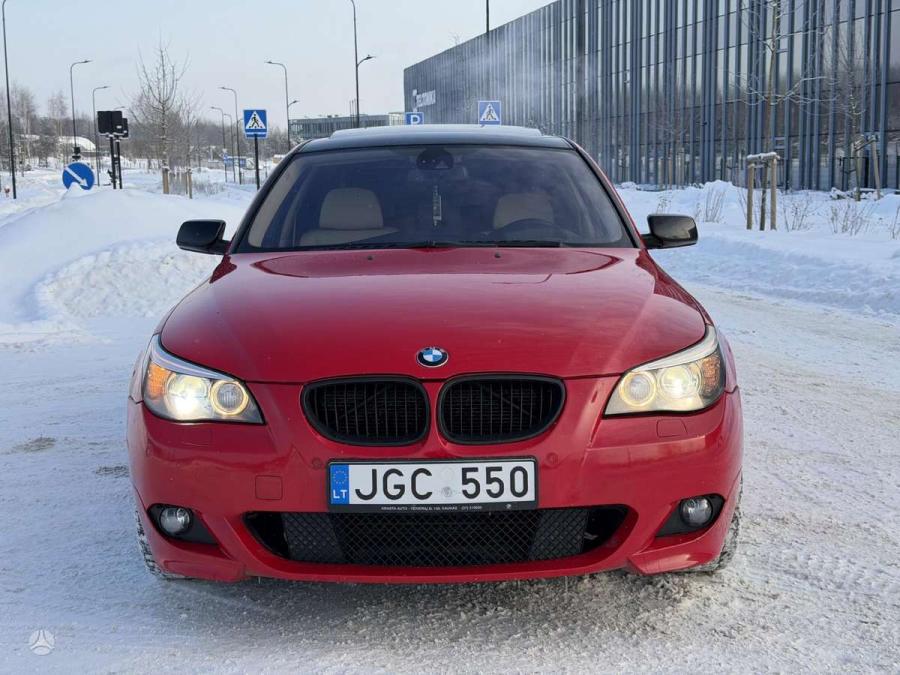 Red BMW 550 2008 in Vilnius, with an engine capacity of 4.80 L and mileage of 270 thousand km for 7500 €, photo 5 on AUTOMOTO.COM.LV