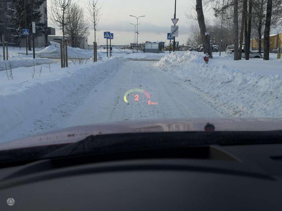 Red BMW 550 2008 in Vilnius, with an engine capacity of 4.80 L and mileage of 270 thousand km for 7500 €, photo 38 on AUTOMOTO.COM.LV
