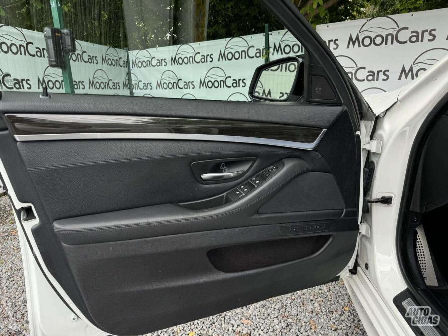 BMW 550 2013 in Vilnius, with an engine capacity of 4.40 L and mileage of 218 thousand km for 9999 €, photo 23 on AUTOMOTO.COM.LV