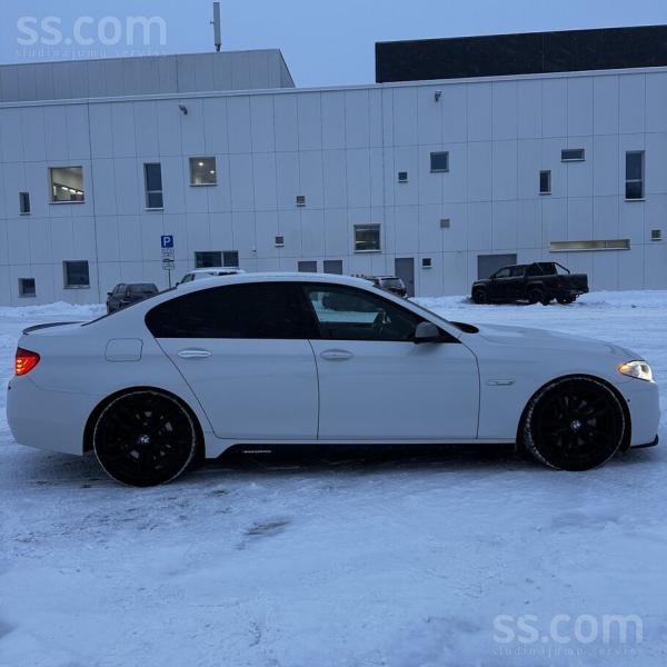 Balts BMW 550 2012 Rēzekne, ar dzinēja tilpumu 3.00 L un nobraukumu 231 tūkst. km par 22500 €, foto 3 vietnē AUTOMOTO.COM.LV
