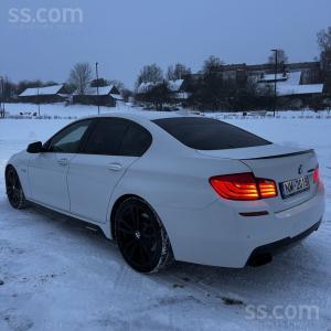 White BMW 550 2012 in Rezekne, with an engine capacity of 3.00 L and mileage of 231 thousand km for 22500 €, photo 6 on AUTOMOTO.COM.LV