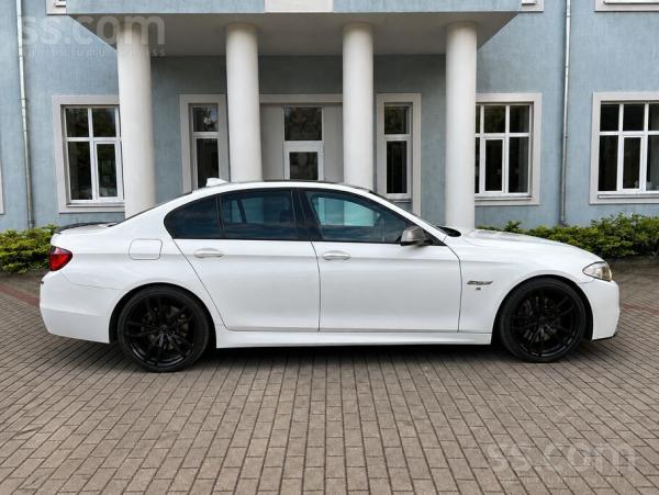 Balts BMW 550 2012 Valka, ar dzinēja tilpumu 3.00 L un nobraukumu 367 tūkst. km par 11900 €, foto 5 vietnē AUTOMOTO.COM.LV
