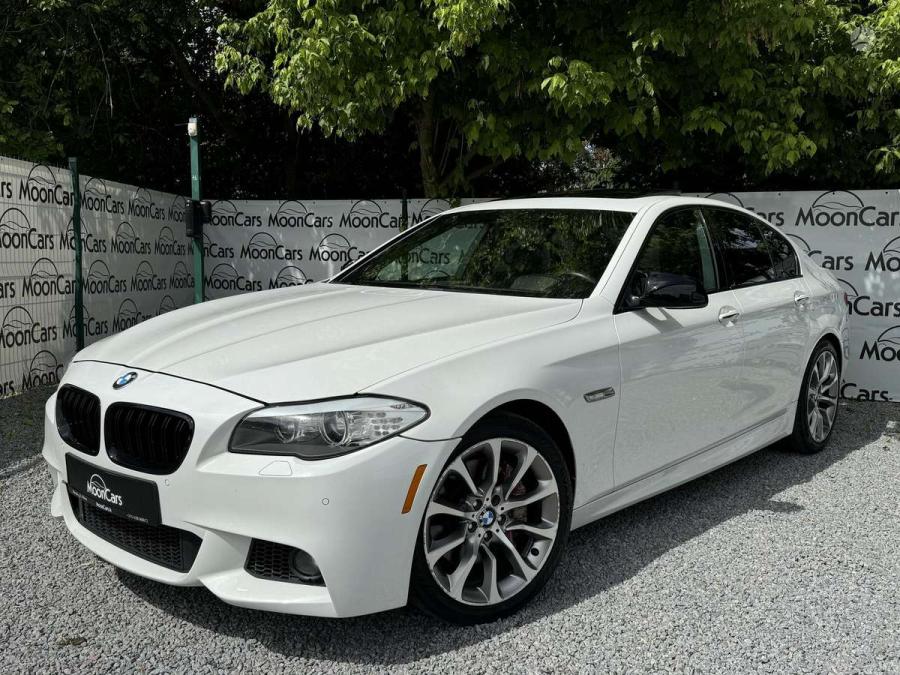 White BMW 550 2013 in Vilnius, with an engine capacity of 4.40 L and mileage of 218 thousand km for 9999 €, photo 4 on AUTOMOTO.COM.LV