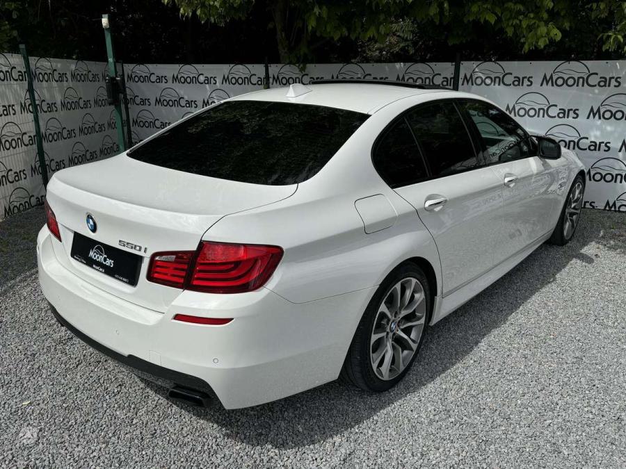 White BMW 550 2013 in Vilnius, with an engine capacity of 4.40 L and mileage of 218 thousand km for 9999 €, photo 8 on AUTOMOTO.COM.LV