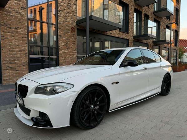 Balts BMW 550 2014 Viļņa, ar dzinēja tilpumu 4.40 L un nobraukumu 161 tūkst. km par 9900 €, foto 2 vietnē AUTOMOTO.COM.LV