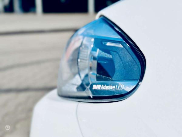 White BMW 550 2016 in Vilnius, with an engine capacity of 4.40 L and mileage of 179 thousand km for 19499 €, photo 8 on AUTOMOTO.COM.LV