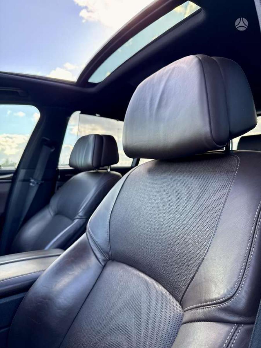Balts BMW 550 2016 Viļņa, ar dzinēja tilpumu 4.40 L un nobraukumu 179 tūkst. km par 19499 €, foto 14 vietnē AUTOMOTO.COM.LV