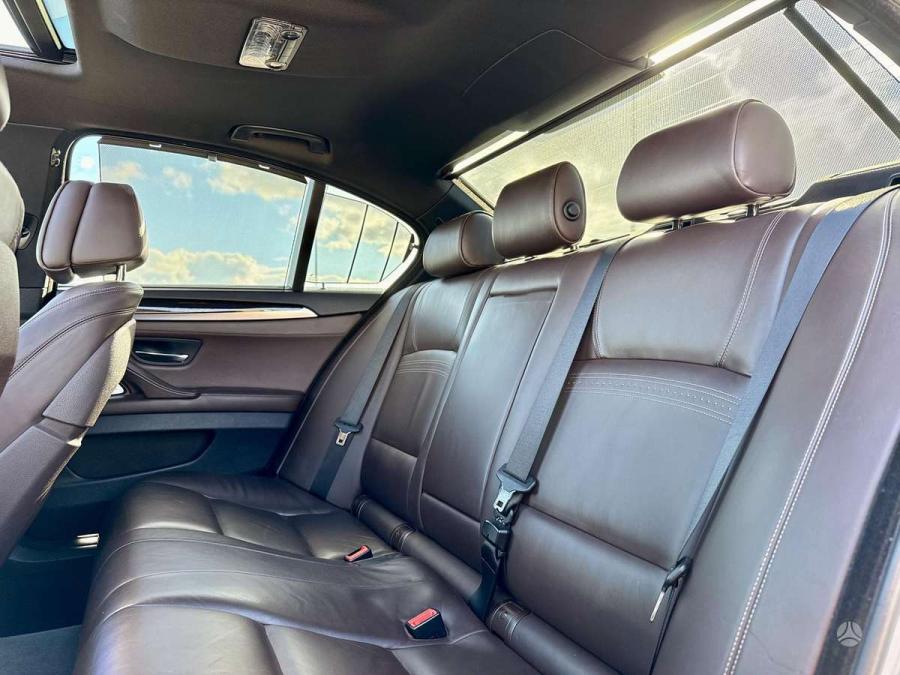 Balts BMW 550 2016 Viļņa, ar dzinēja tilpumu 4.40 L un nobraukumu 179 tūkst. km par 19499 €, foto 15 vietnē AUTOMOTO.COM.LV